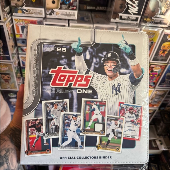 Topps | Other | Topps Series One Official Collectors Binder Black And ...